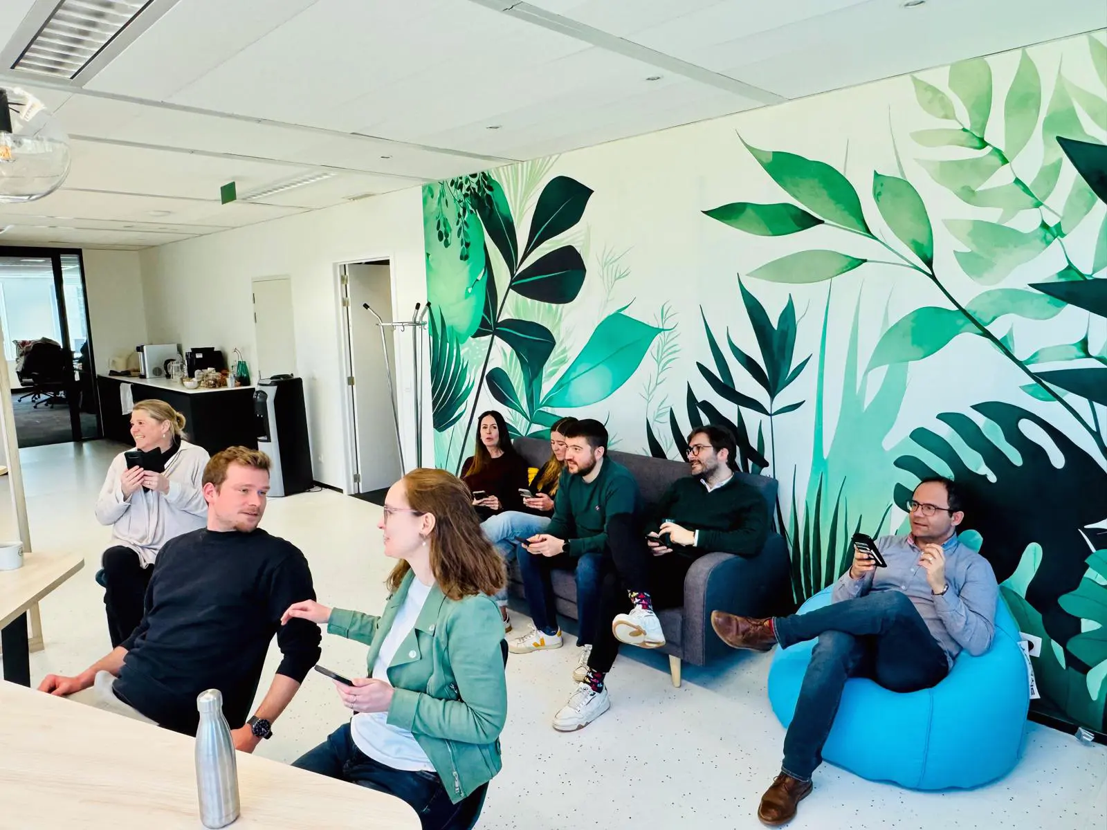 Team Building at Universem: A Colorful Carnival Quiz! - Universem